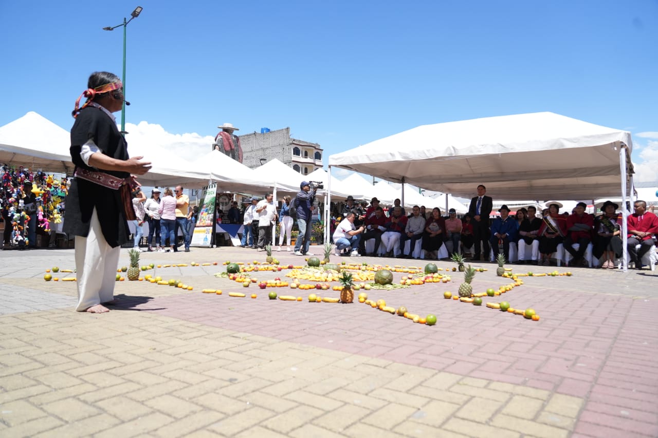 BOLETÍN: EXPLOSIÓN DE CULTURA Y COLOR EN EL PAWKAR RAYMI - Secretaría ...